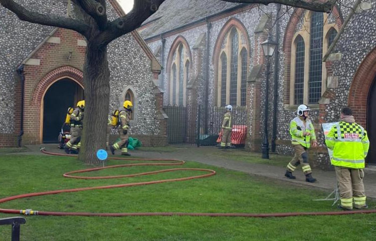 Network Norfolk : Fire crews tackle blaze at Sheringham church