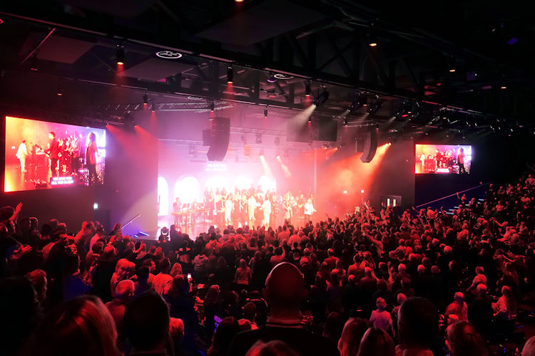 Network Norfolk : Huge Norwich church opens its doors for first time