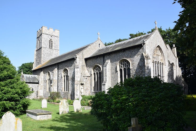 Network Norfolk : Prayers urged for Overstrand church knife man